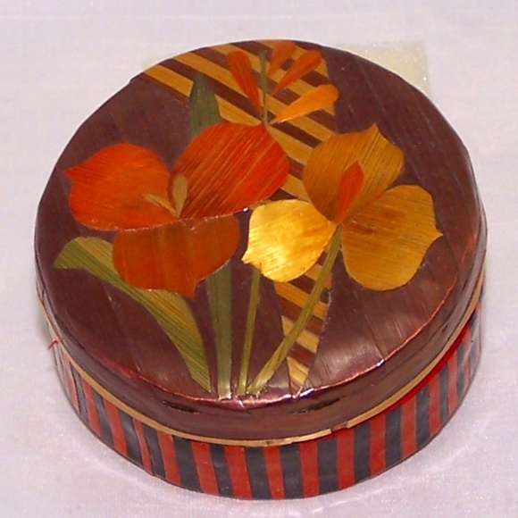 Accents | Vtg Bamboo Trinket Box With Exquisite Straw Marquetry | Poshmark